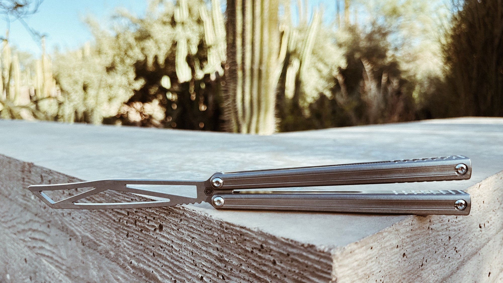 MachineWise | Balisongs, Folding Knives & Everyday Tools